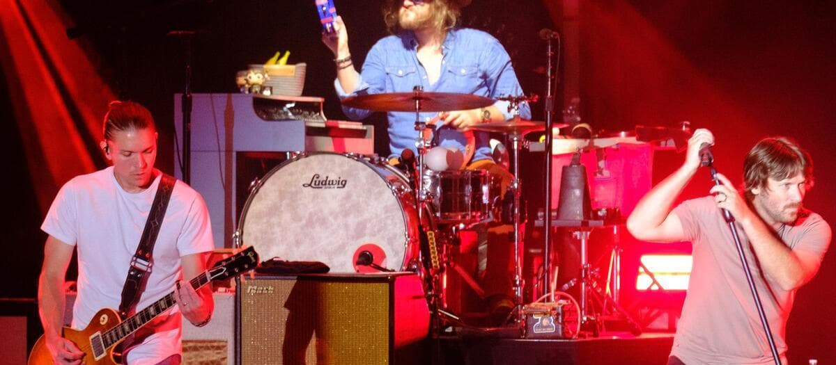 Devon Lakeshore Amphitheater Featured Live Event Tickets & 2023 ...